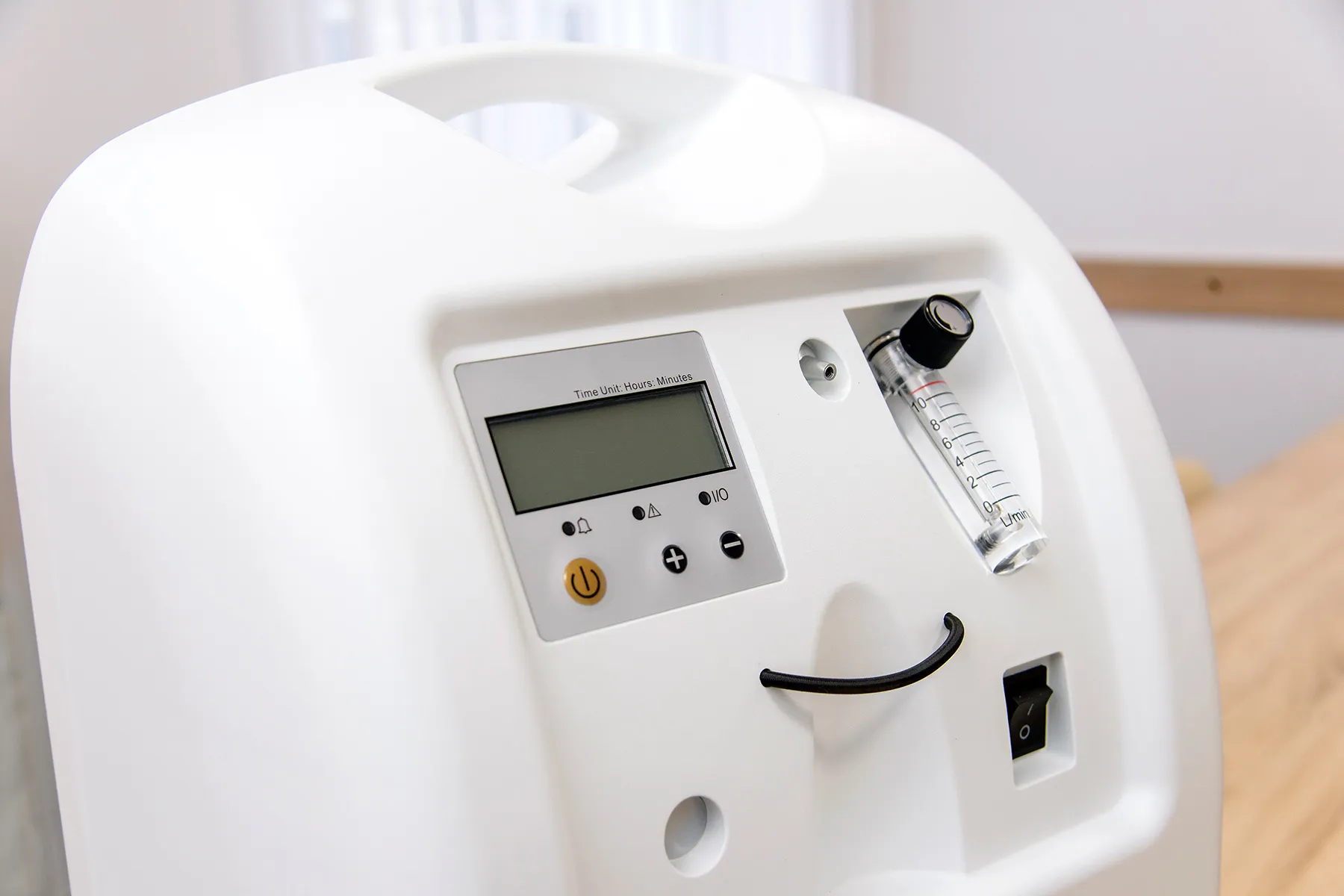 Oxygen Concentrator: Uses, Types and Safety Precautions