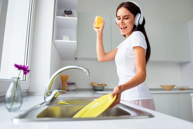 Housework Calorie Burn: Clean Up, Slim Down