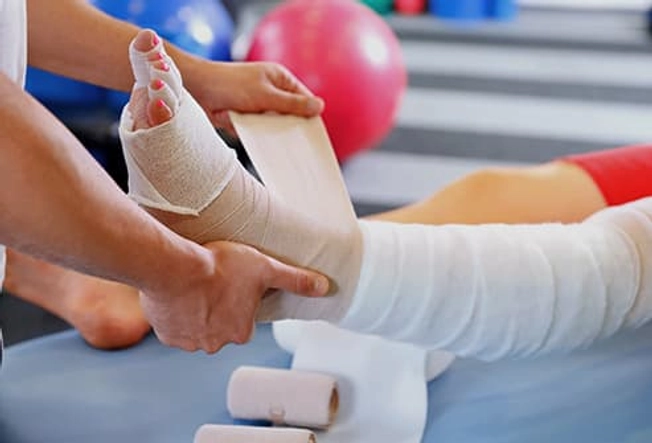 Lymphedema: Pictures, Symptoms, Causes, and Treatment