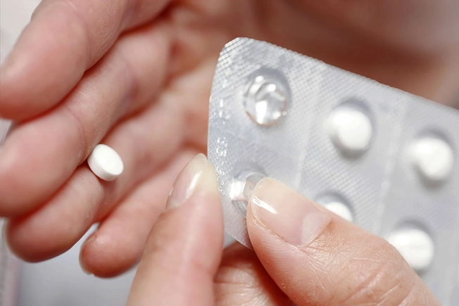 Scabies: Pictures of Rash & Mites, Symptoms, Treatment